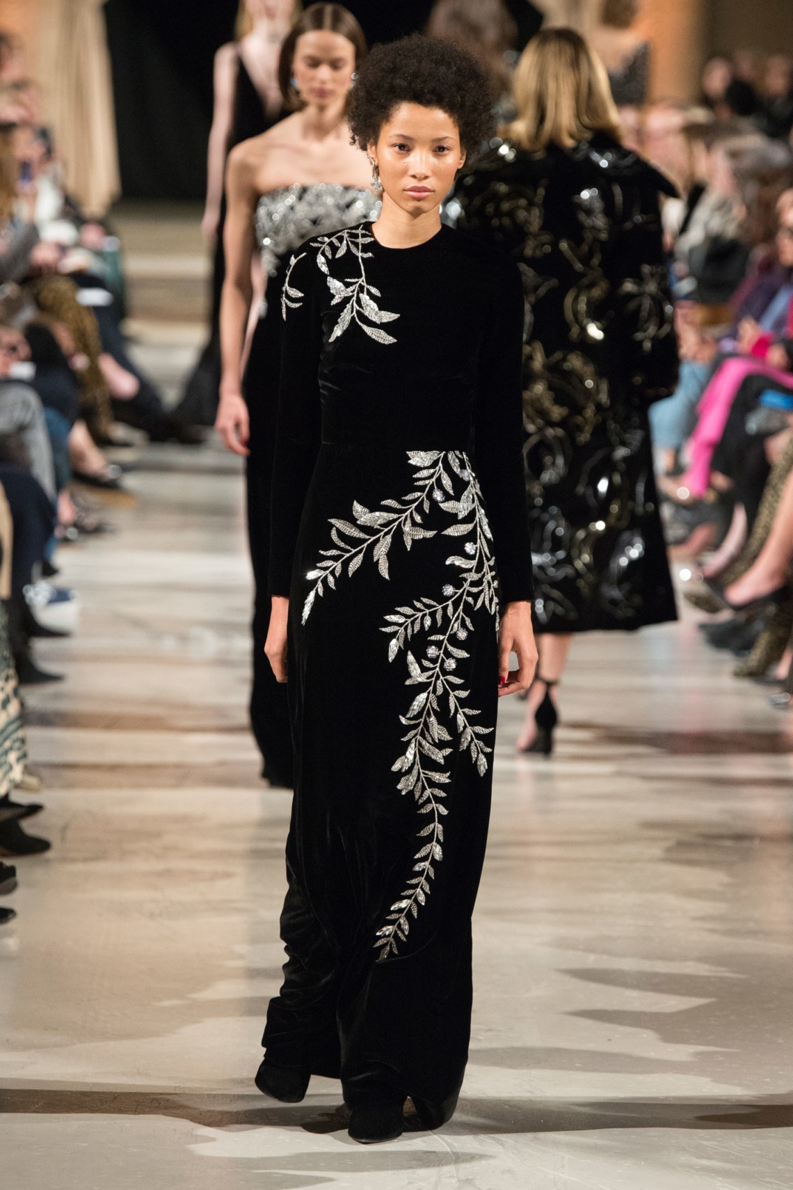 Цветочный сад на показе Oscar de la Renta FW’18/19 — FW-Daily. Женский журнал о моде, стиле, брендах